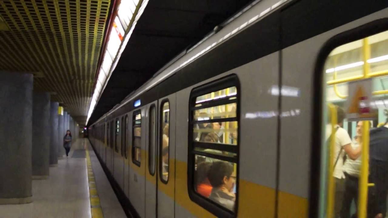Milan Metro Line 3 train leaving Duomo - YouTube