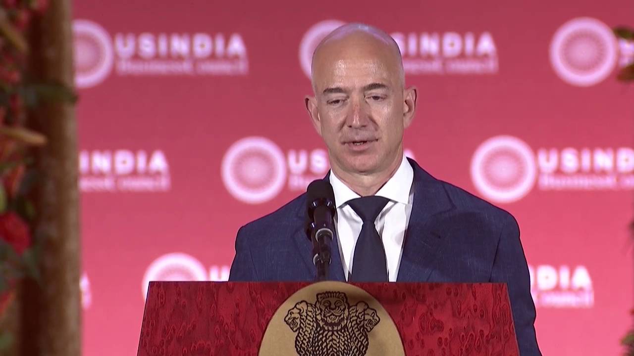 Amazon CEO Jeff Bezos Receives the 2016 USIBC Global Leadership Award ...