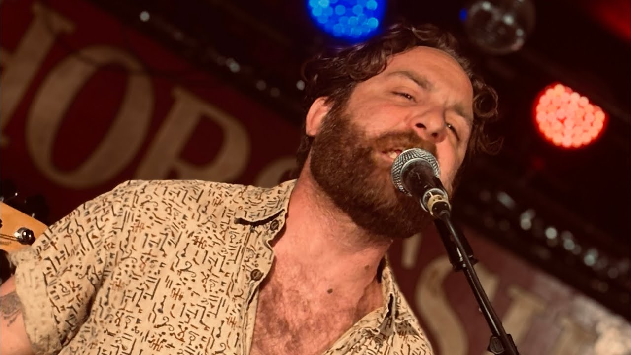 Ladidadida by Union Duke (Live in Toronto) - YouTube
