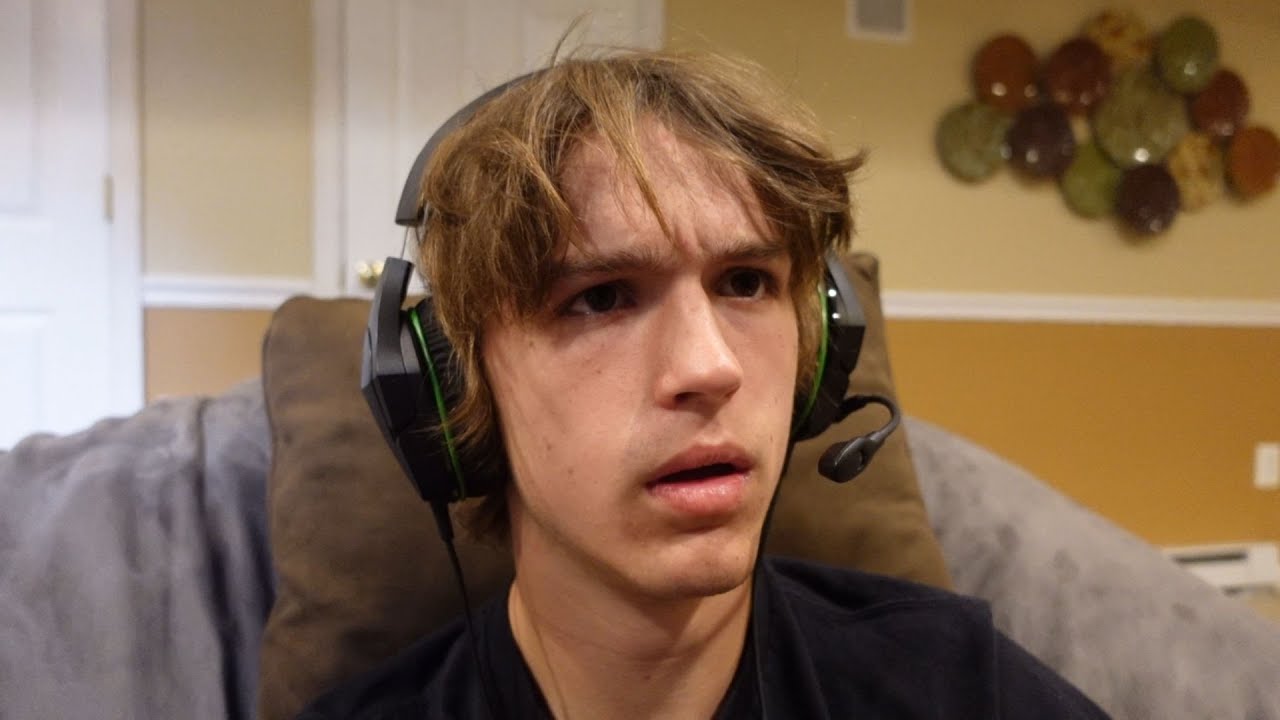 The 5 Stages of Gaming - YouTube