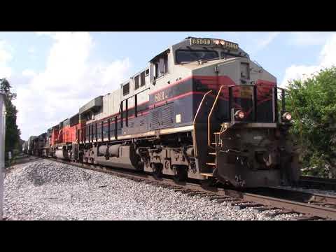 2 heritage and WFRX! NS #8101 (COG heritage unit) leads NS 219 through Greenwood, KY - YouTube
