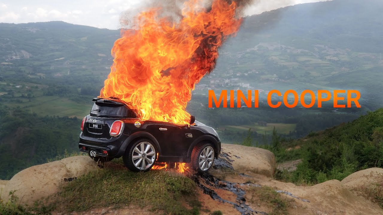 Makinë për fëmijë në flakë (Children's car on fire) Mini Cooper - YouTube