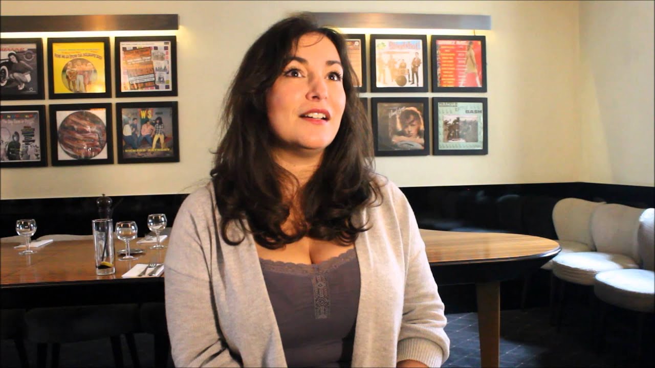 Ethel Houbiers, voix française de Dania Ramirez - YouTube