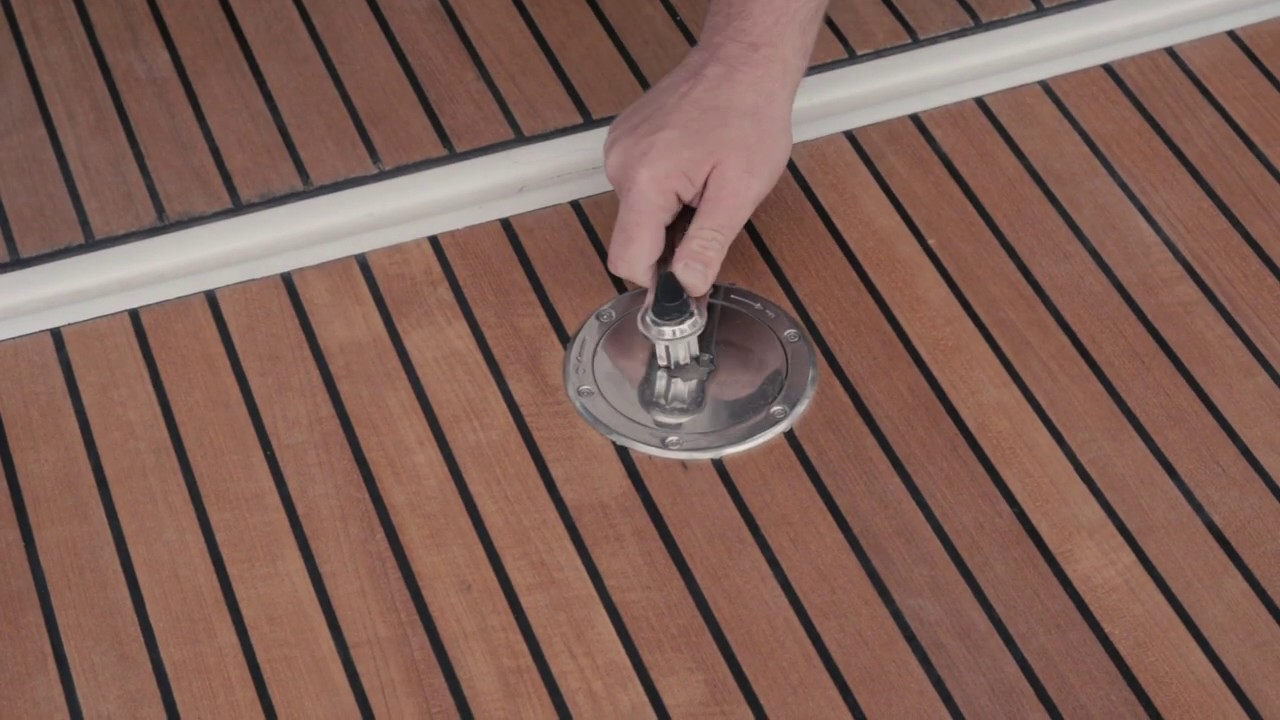 E Check in S:Y APOSPERITIS EMERGENCY TILLER JEANNEAU SUN ODYSSEY 509 ...