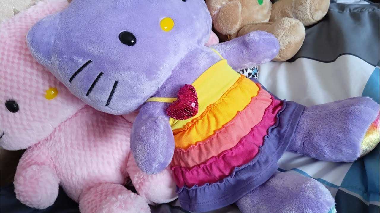 Unboxing Hello Kitty Build a Bear Workshop! - YouTube