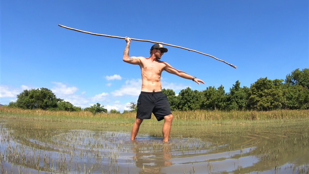 HUNTING MY OWN FOOD with a SPEAR AND FROG.. what its really like ...