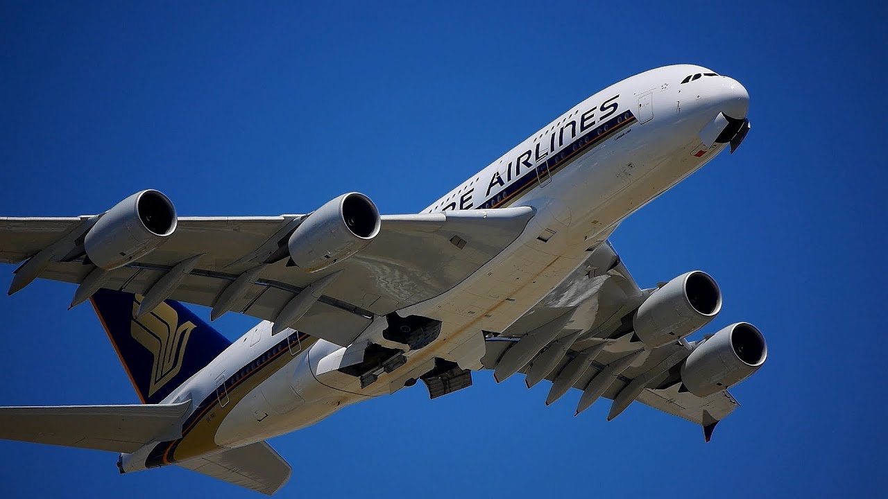 Singapore A380 Take Off - Sydney to Singapore - SQ232 - YouTube