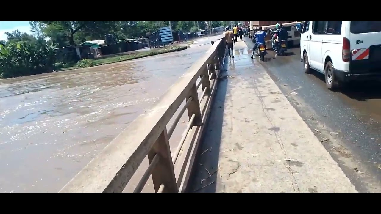River Nyando overflows - YouTube
