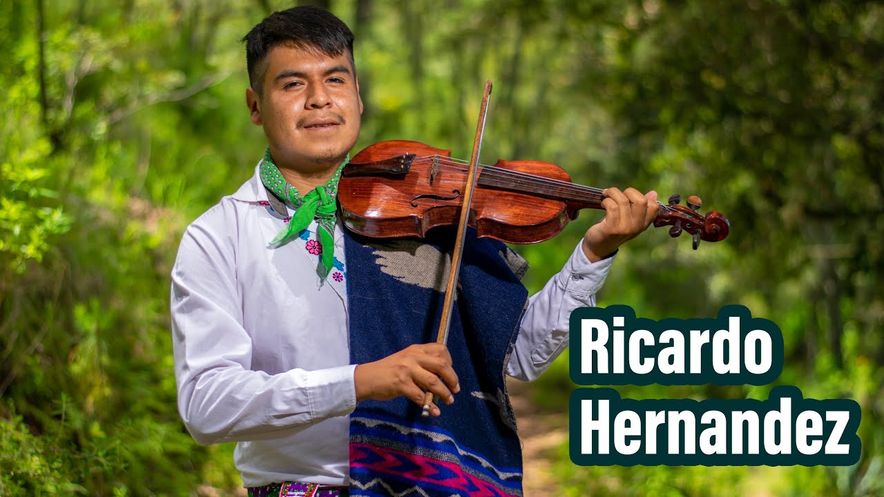 Ricardo Hernandez | Músico Tradicional Otomí | Temascalcingo - YouTube