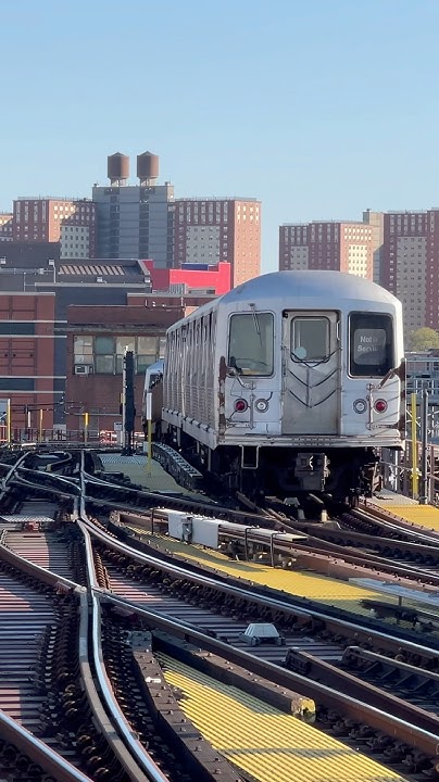 R42 Garbage Train Enters Coney Island Yard! #r42 #nycsubway #coneyisland #mta #brooklyn #trains ...