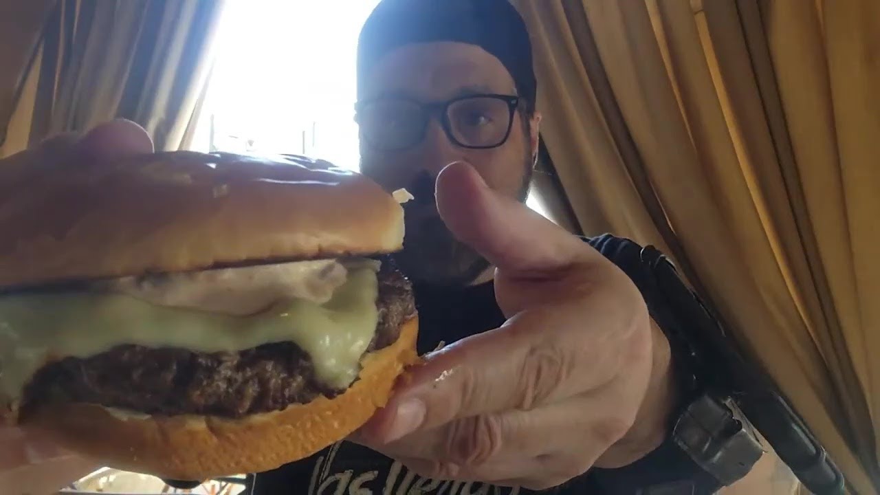 Brio Italian Grill: Happy Hour Burger Review - YouTube
