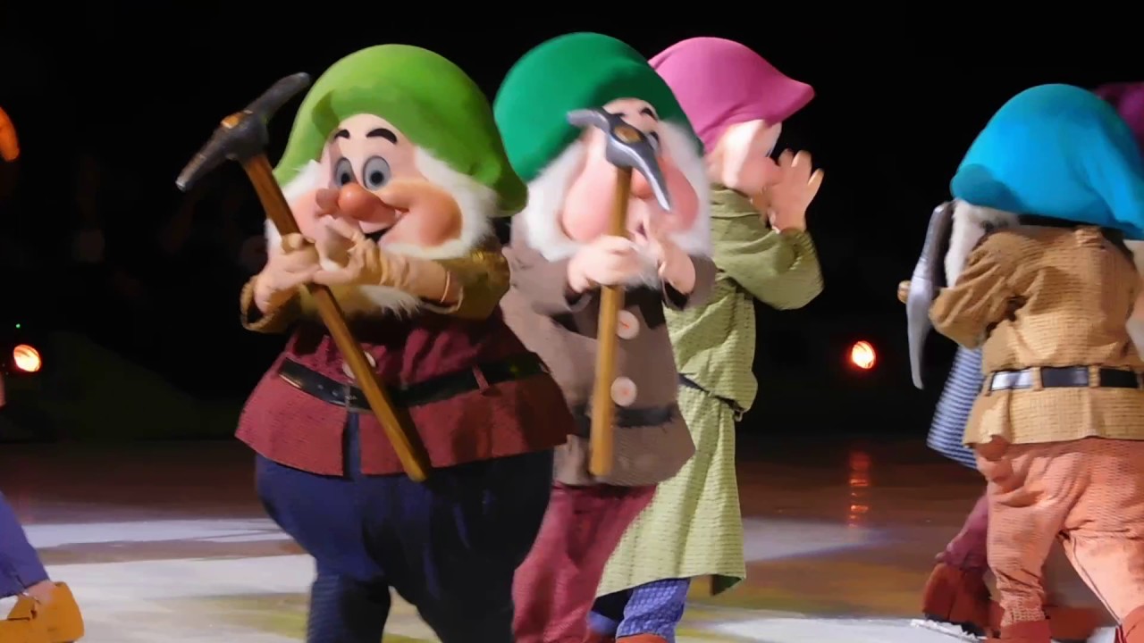 Disney On Ice Dare To Dream Seven Dwarfs Youtube