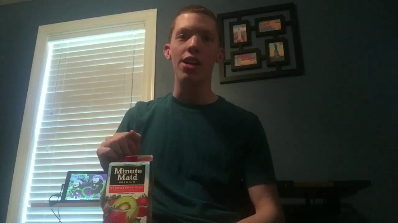 Daniel Wresch Reviews Minute Maid Strawberry Kiwi - YouTube