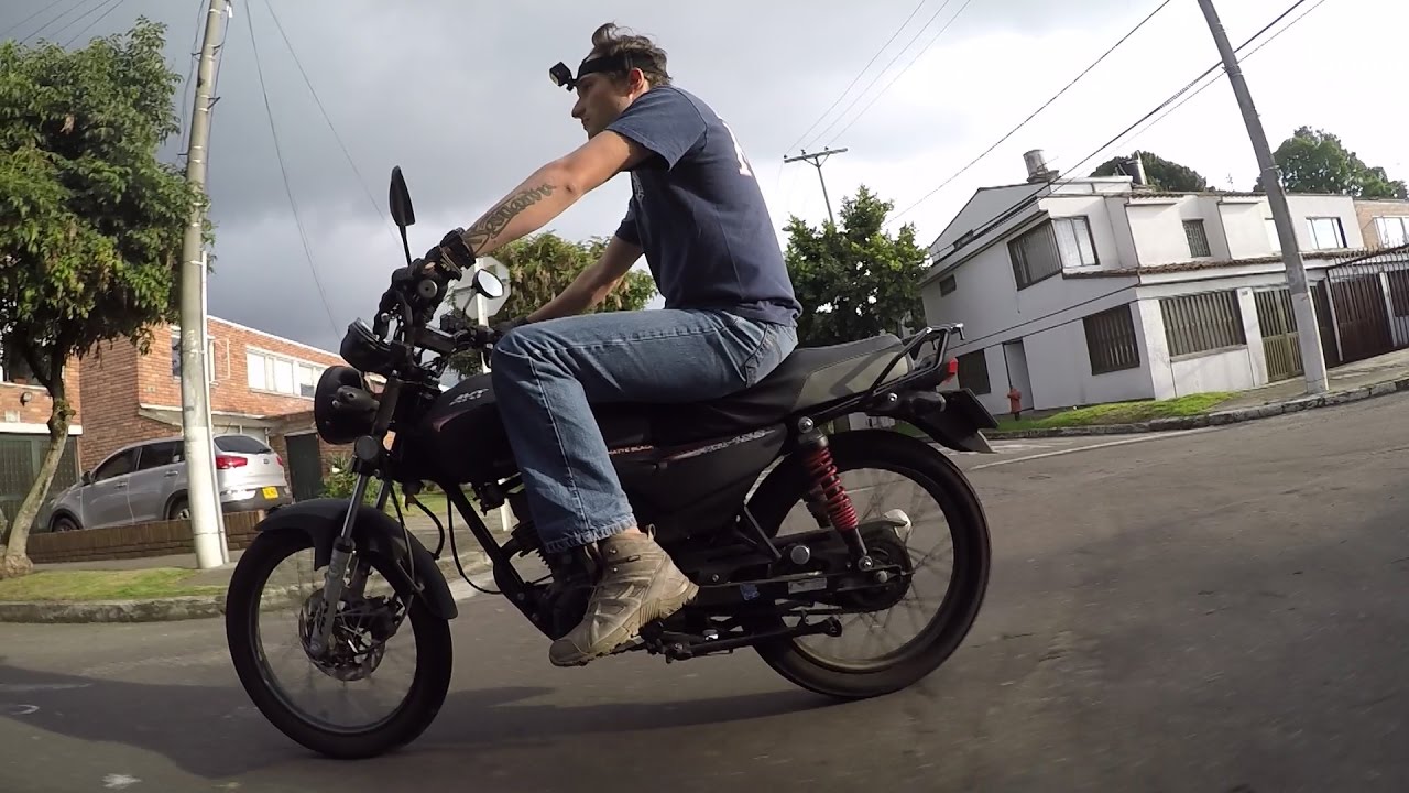 ¡Aprendiendo a Manejar Moto! - YouTube