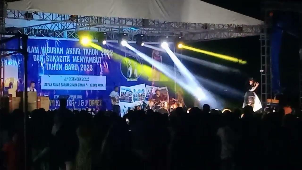 Ratu Dewi Kartika Sambut Tahun Baru 2023 dikota Waingapu - YouTube