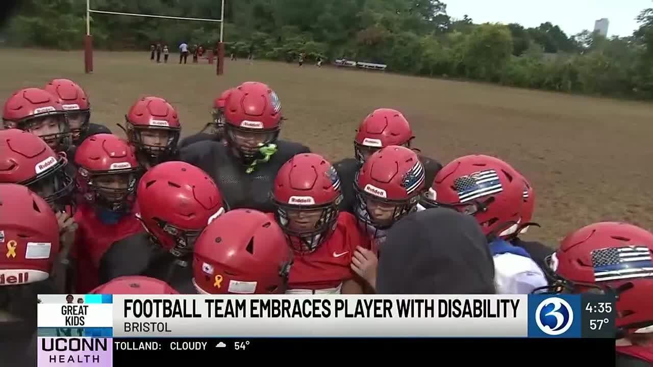 GREAT KIDS: Football team embraces player with disability - YouTube