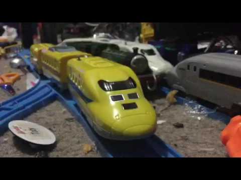 Plarail S-07 Class 923 Dr. Yellow (T4) Unboxing Review and First Run ...