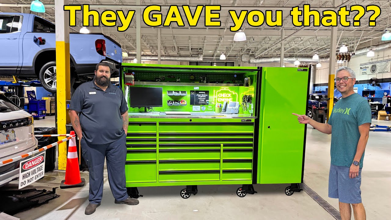Honda Foreman Has Some Amazing Co-workers! (Toolbox Tour) - YouTube