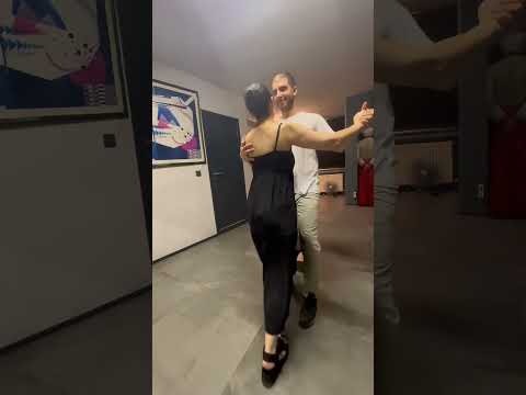 Türkçe şarkı vals koreografisi