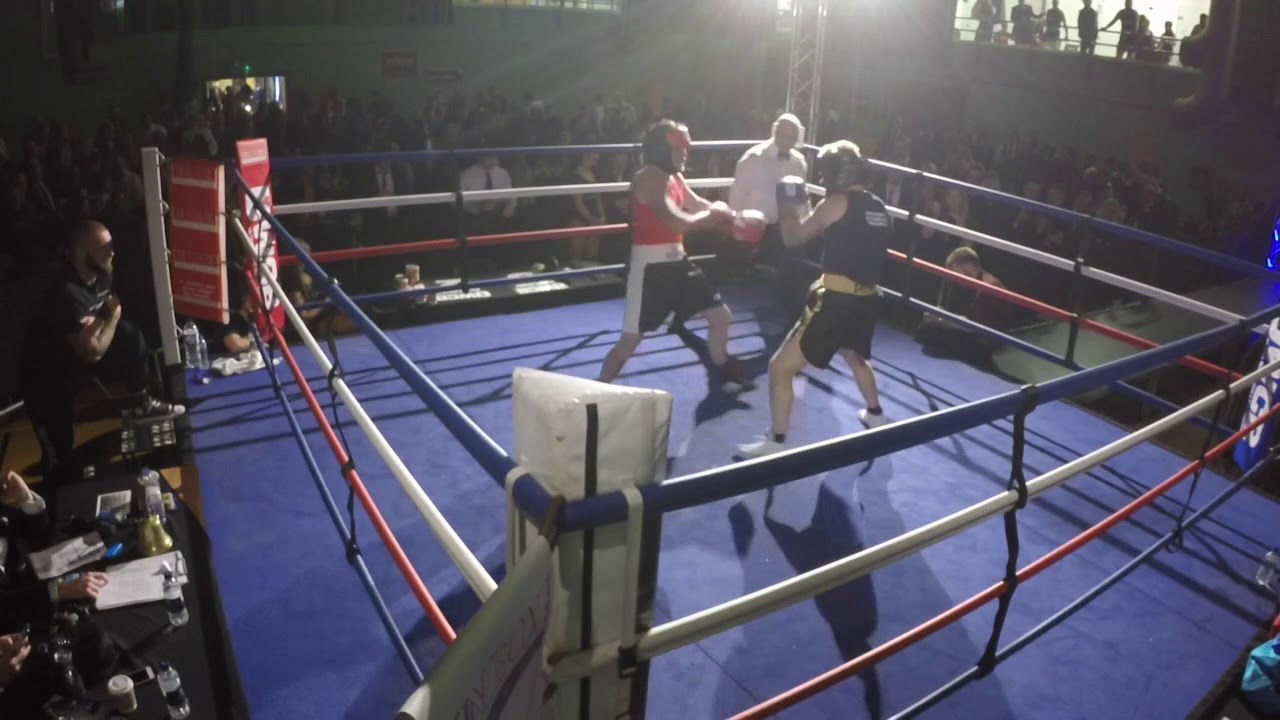 Ultra White Collar Boxing | Aldershot | Danny Harvey VS Dominic Webber ...