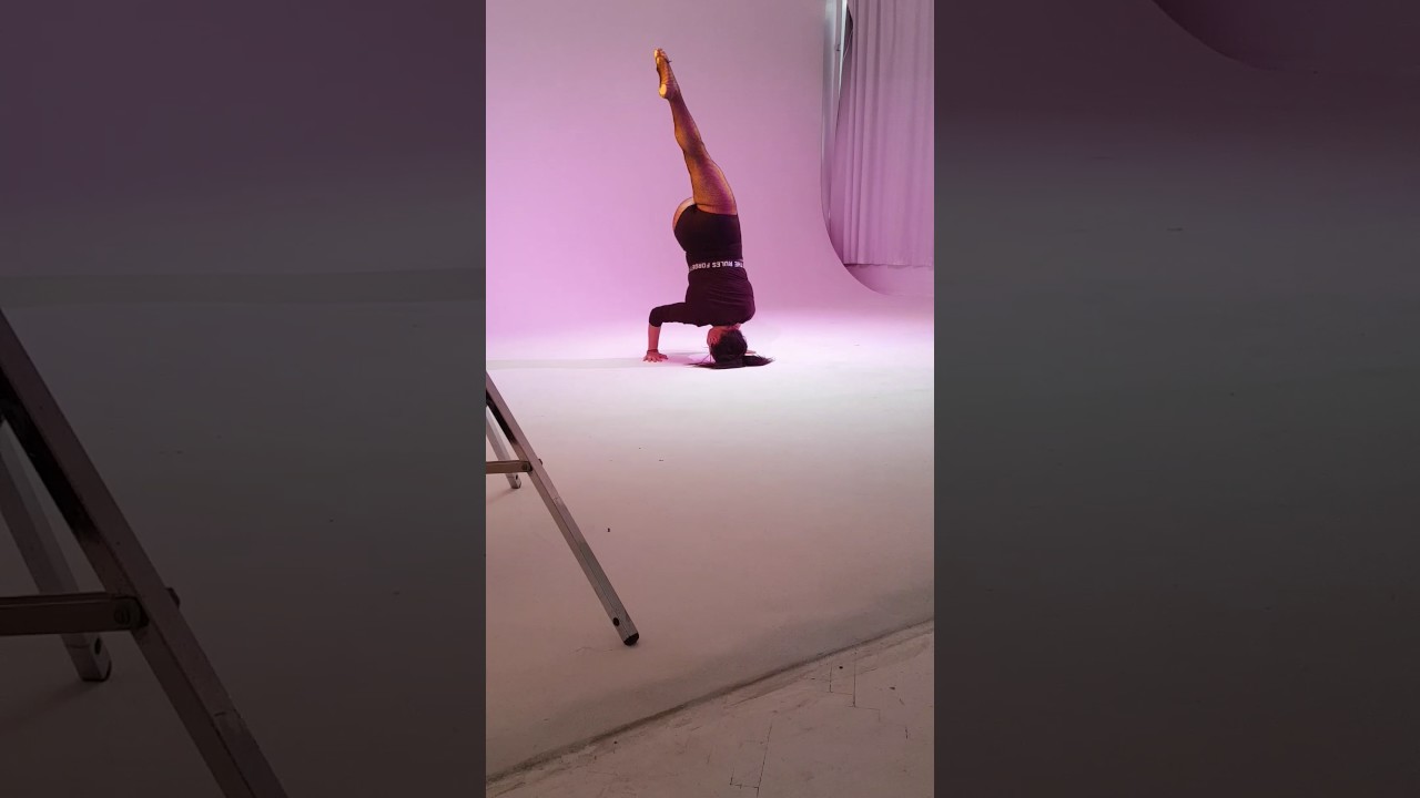 video shoot yoga splits - YouTube