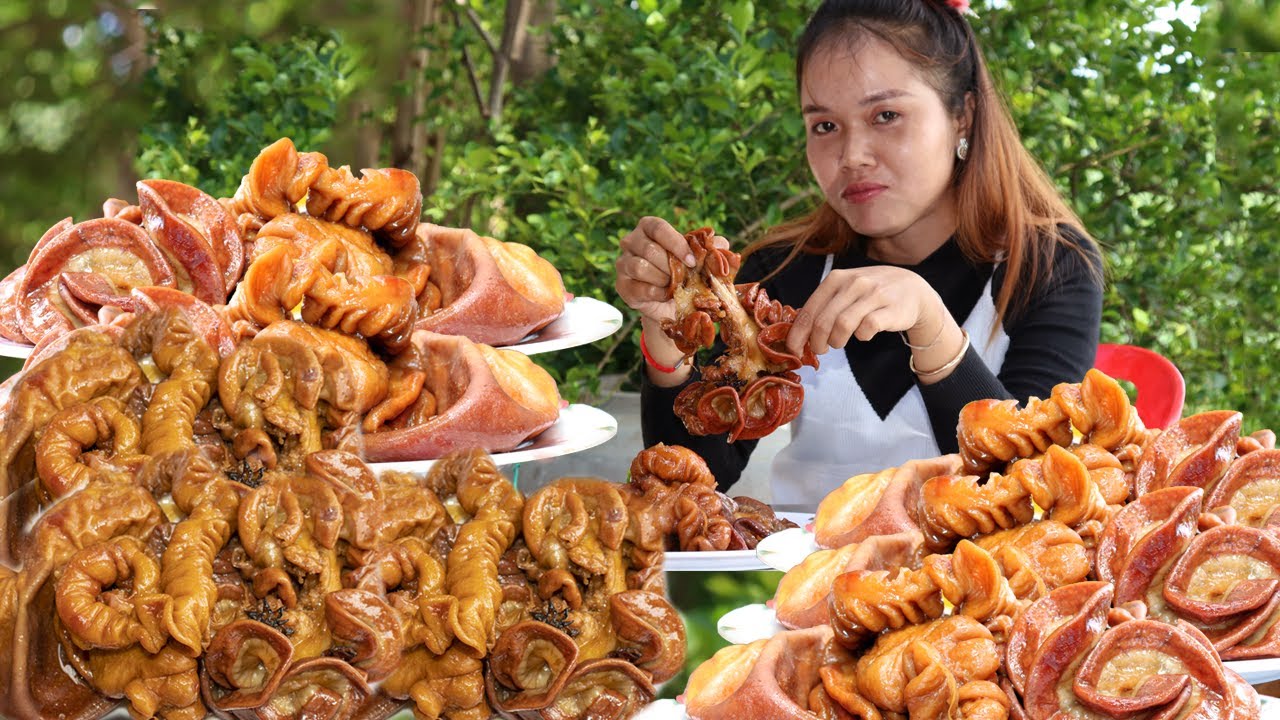 How to cook braised pork organs - ในหมูพะโล้ เมนูกัมพูชา - YouTube
