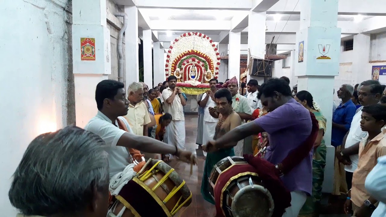 Puliangudi lakshmi narasinga perumal kovil puratasi swathi tirumanjanam ...