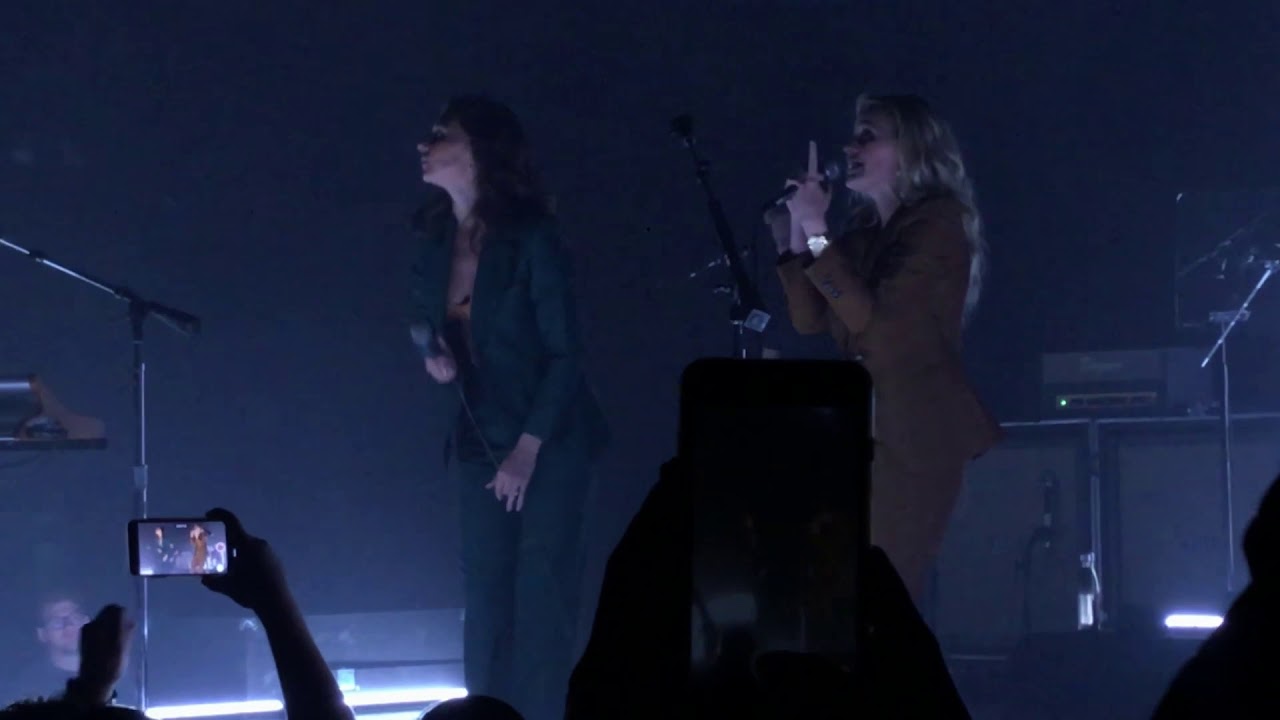 Aly & AJ - Potential Breakup Song (6/26) - Sanctuary Tour LA - YouTube