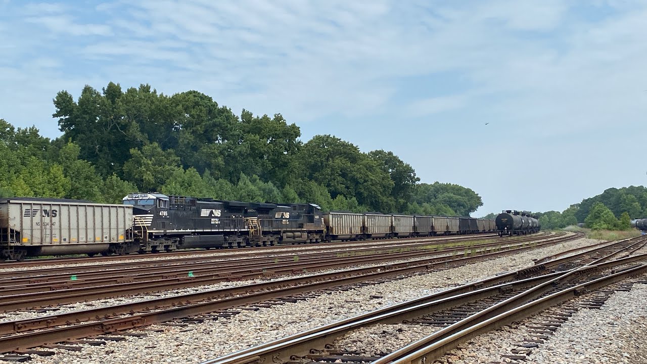 NS loaded coal train rolls east into PortLock Yard towards Lamberts Point! - YouTube