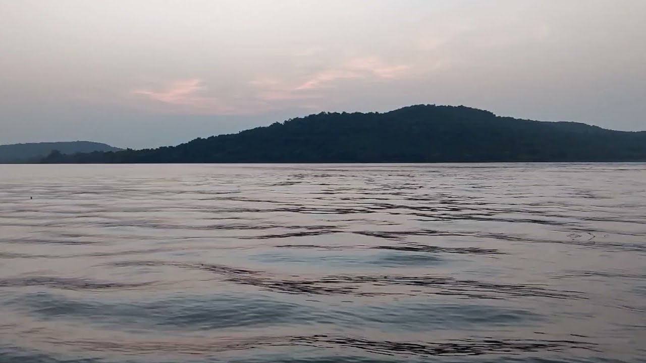 slow motion water waves deras dam, Bhubaneswar - YouTube