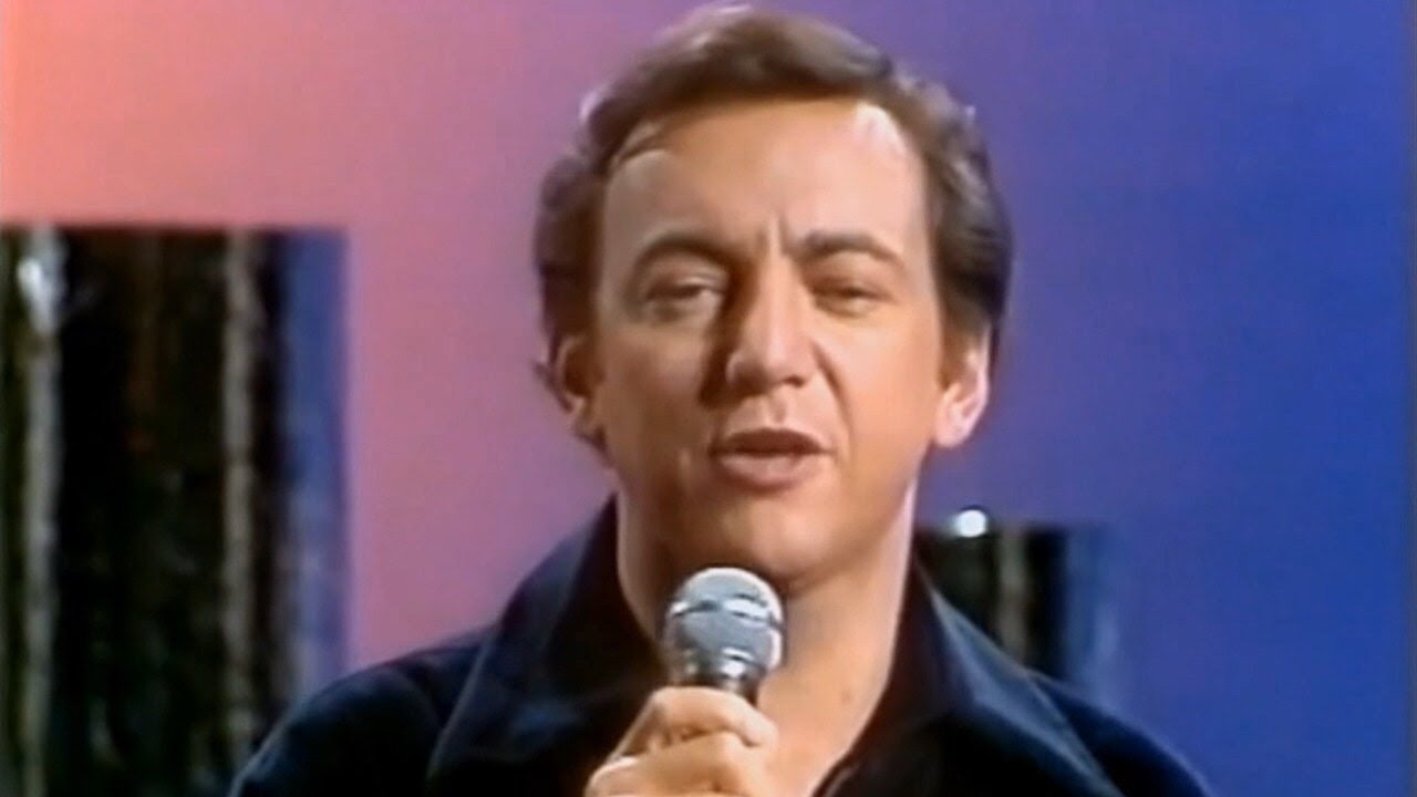 Bobby Darin “Song Sung Blue” (Swing Version) 1972 [HD Widescreen ...