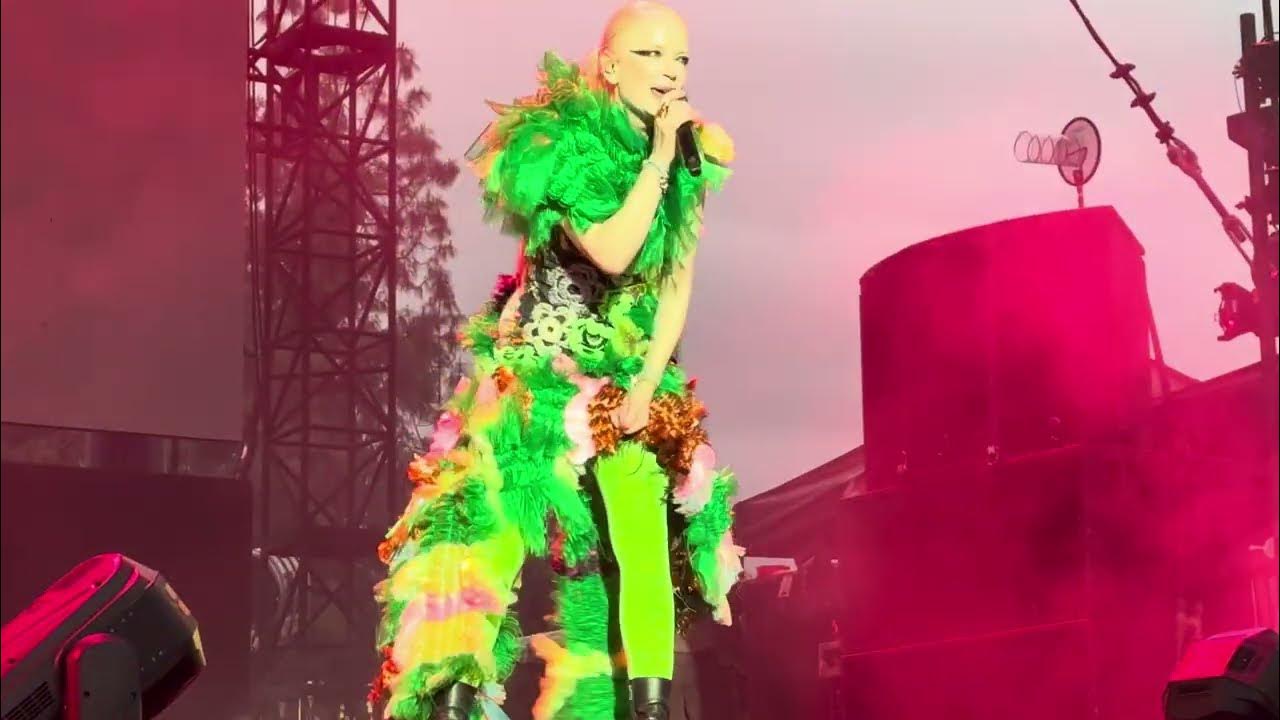 Garbage - Cherry Lips (Go Baby Go!) (Cruel World Festival, Pasadena, California) May 17th, 2025 ...