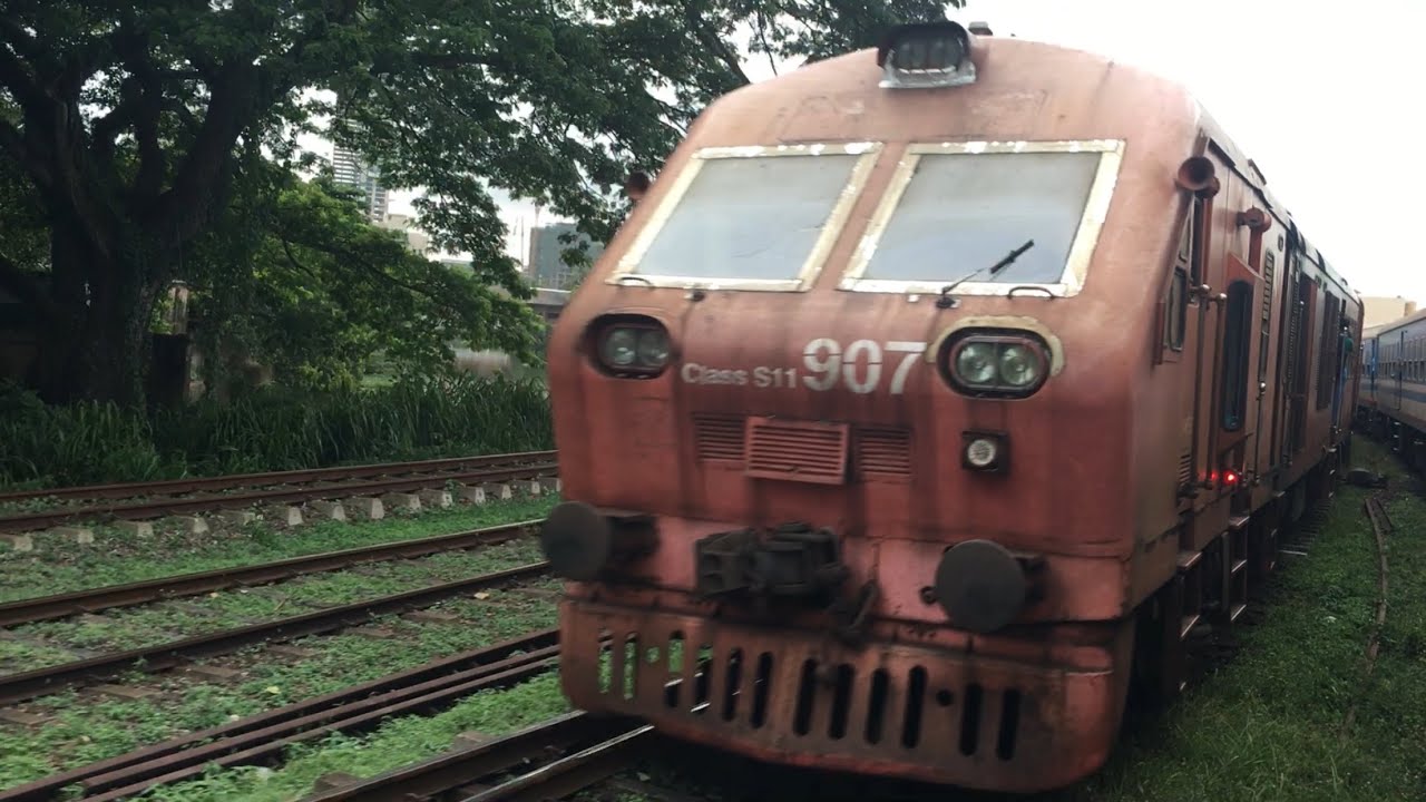 CLASS S11 907 RED TRAIN 🚂 COLOMBO SRI LANKA 🇱🇰 RAILWAY 🚃 #trending #trainline #railway #train ...