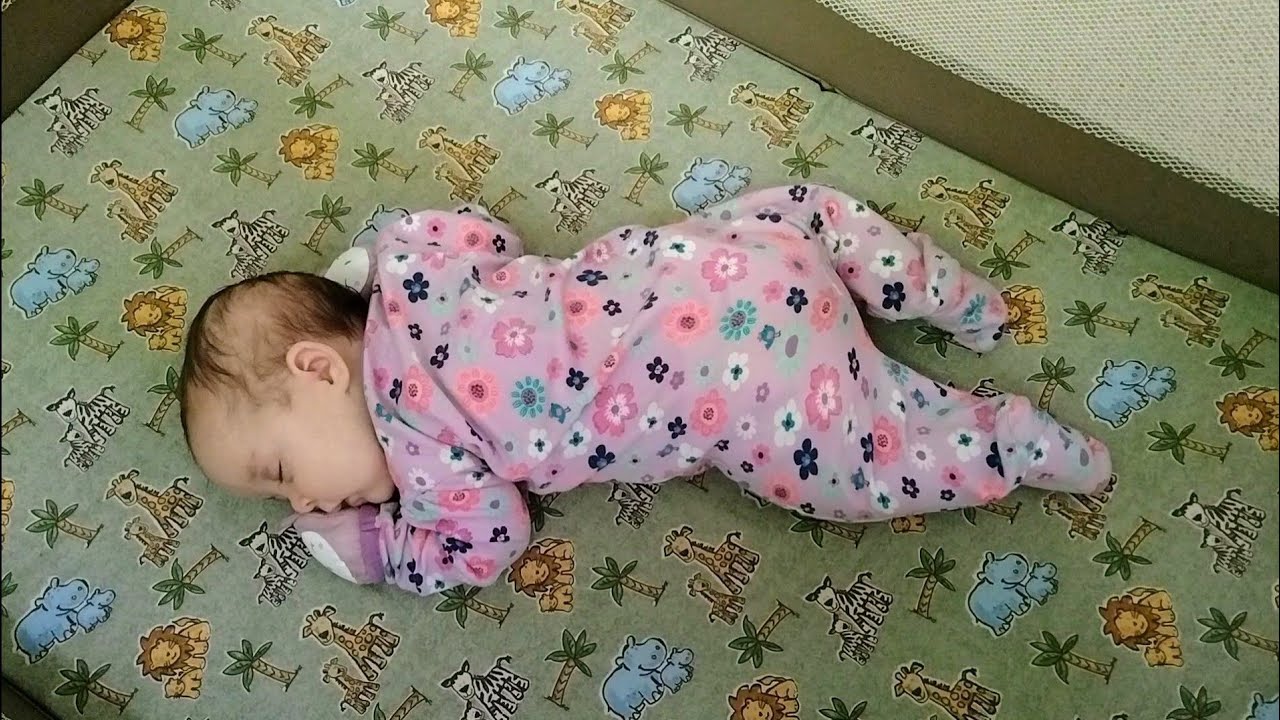 Newborn Baby Ada Sleeps In Playpen 👶🏼🍼 - YouTube