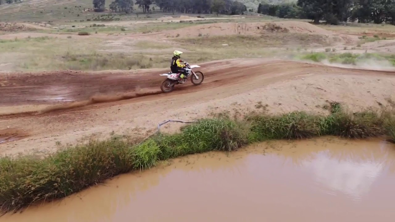 Louee Mx Track - YouTube
