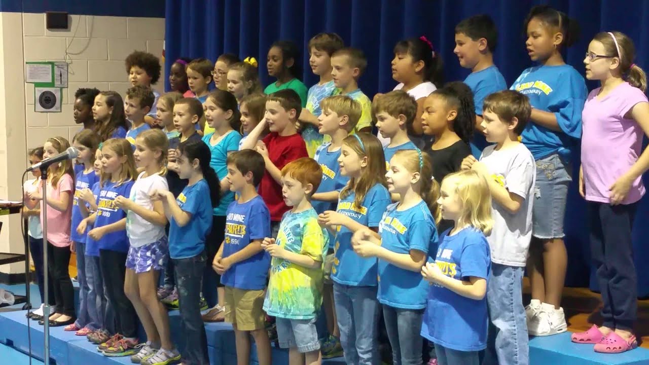 Lead Mine Elementary 2nd grade chorus 2015 - YouTube