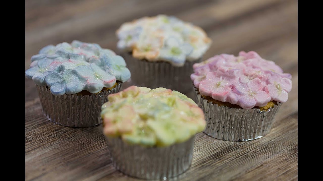 Karen Davies Cake Decorating Moulds / Molds. Free beginners tutorial / how to - Hydrangea ...