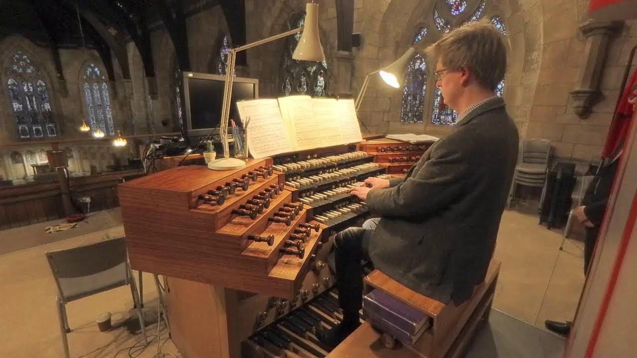 Organ concert by Tom Wilkinson (University Organist) - YouTube