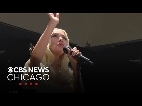 Christina Aguilera performs \