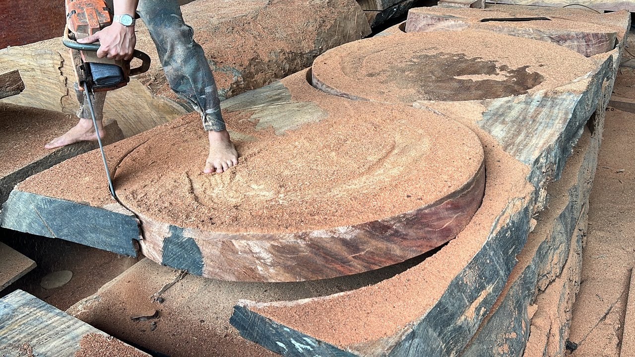 Unique Round Table From Thick Wood Block //Super Large Woodworking ...