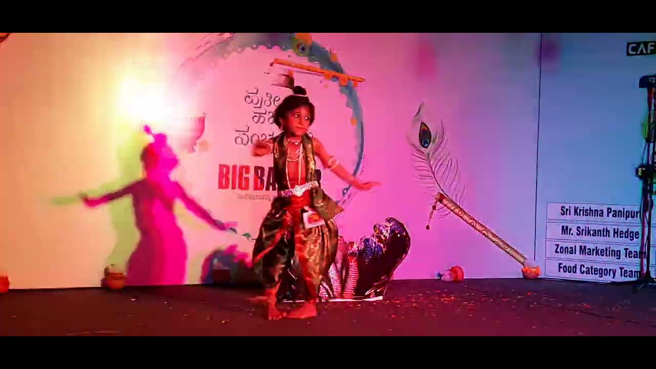 krishna vesha dance - YouTube