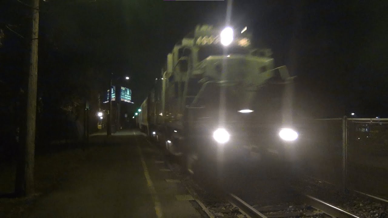 PM Rush Railfanning - High-Speed Diesel Trains at Broadway Fair Lawn ...