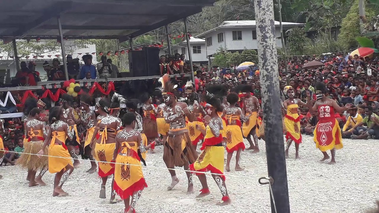 West papua dance - YouTube