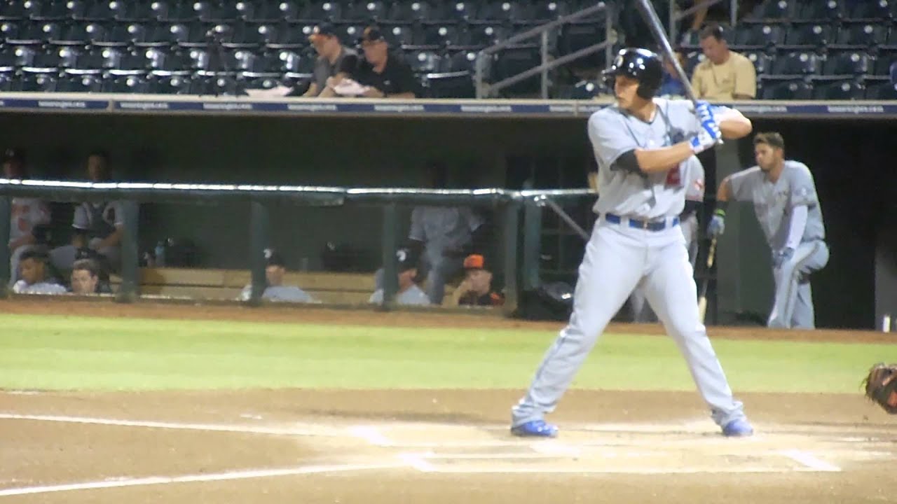 Corey Seager Open Side swing - YouTube