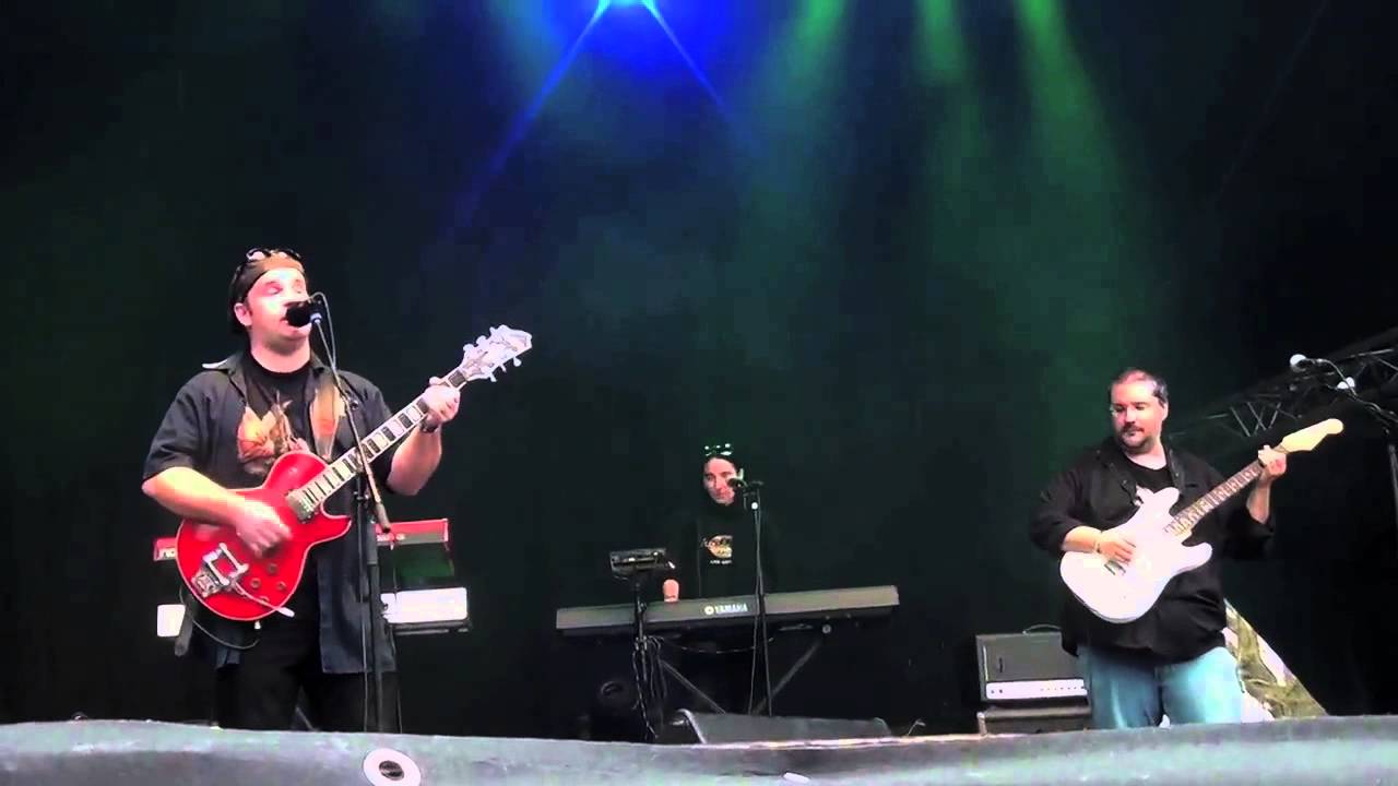 Pink Factory - Comfortably Numb (live@spa tribute 2015) - YouTube