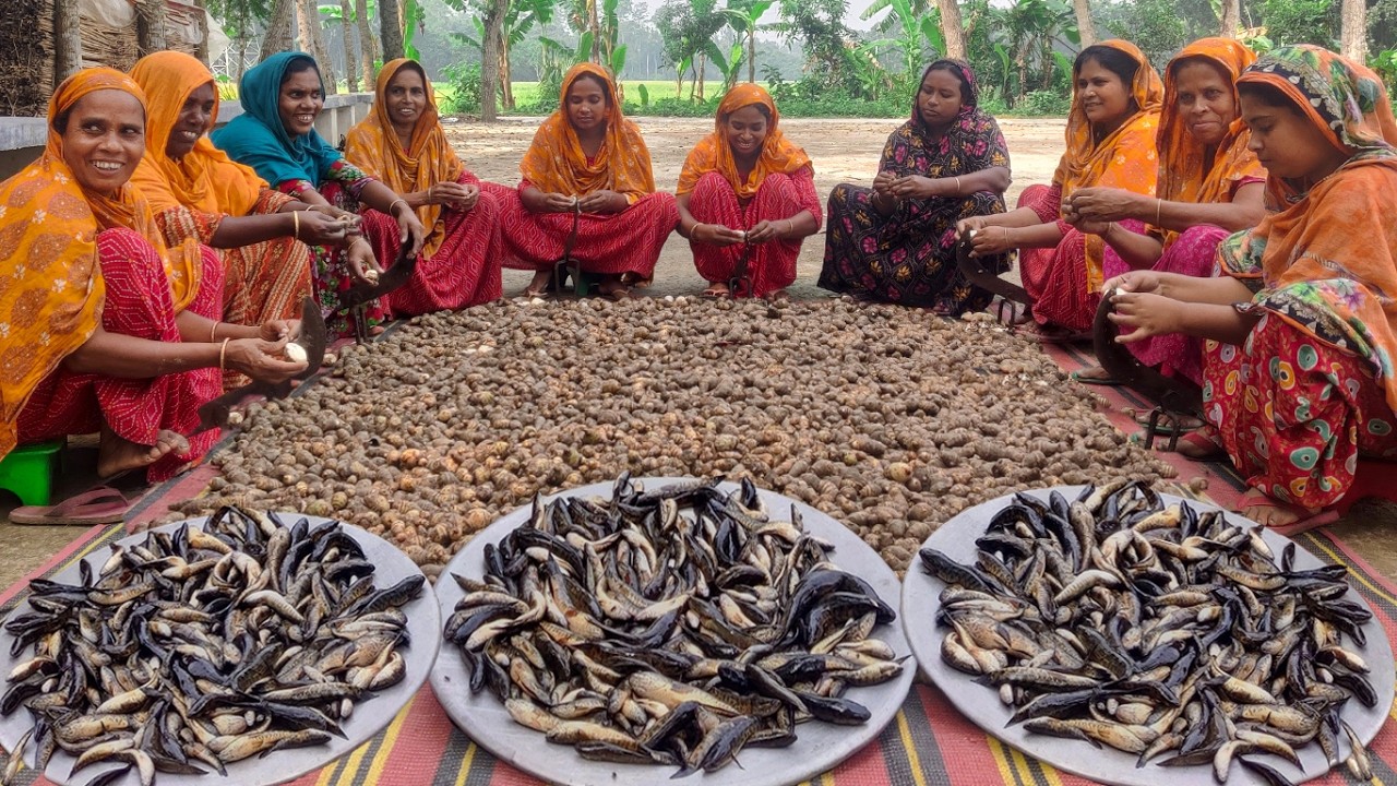Snakehead Fish & Taro Root Mashed Gravy - Taki Mach Kochu Ghonto Recipe ...