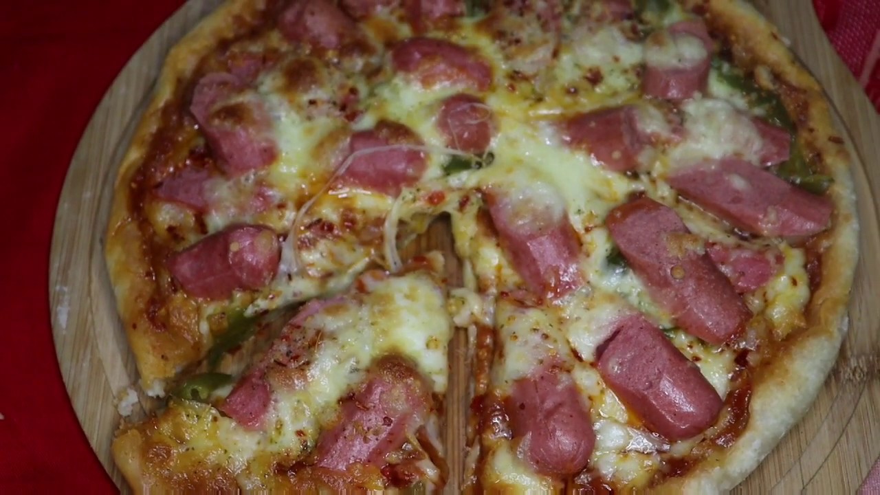 Restaurant style pizza recipe. Pizza sauce recipe with pizza style ...