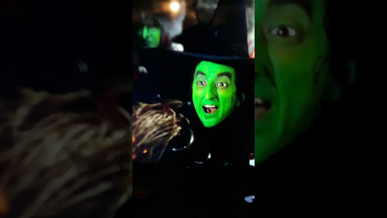 Dorothy Moses and the Pyramids of Oz!!! - YouTube