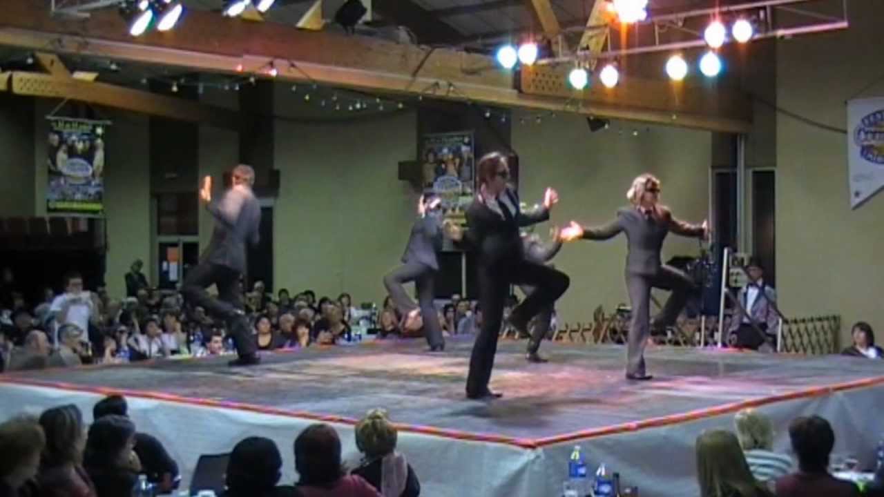 Line Dance Show 2013 - Men In Black - YouTube