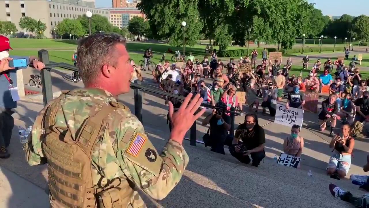 National Guardsman gives message of understanding to State Capitol ...